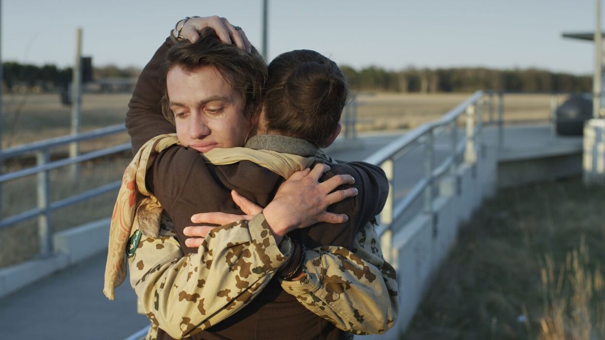 Omer Fast: Talking is not always the solution – My Art Guides