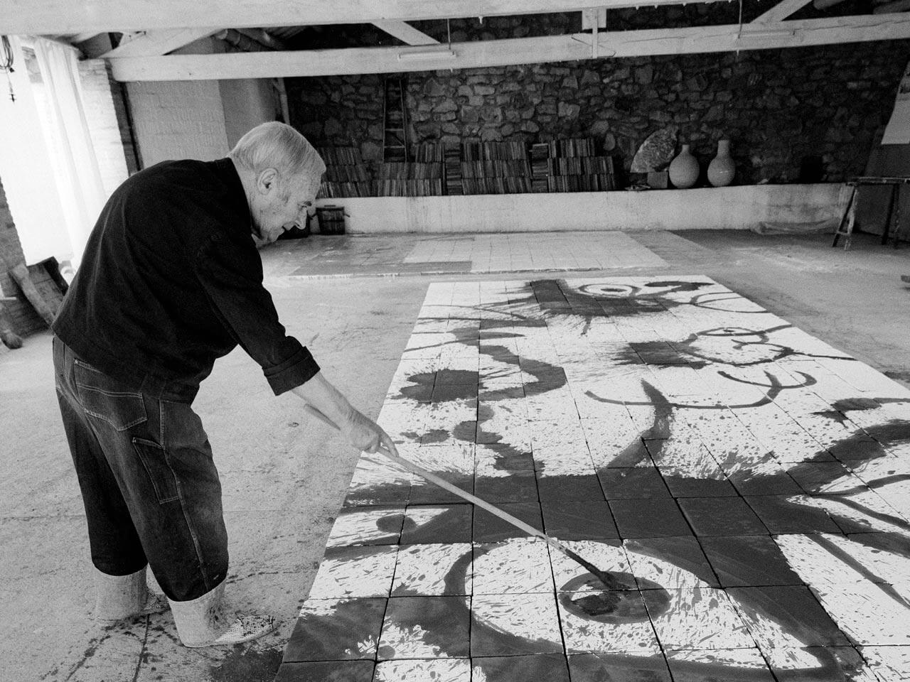 Joan Mirò: Wall, Frieze, Mural | My Art Guides