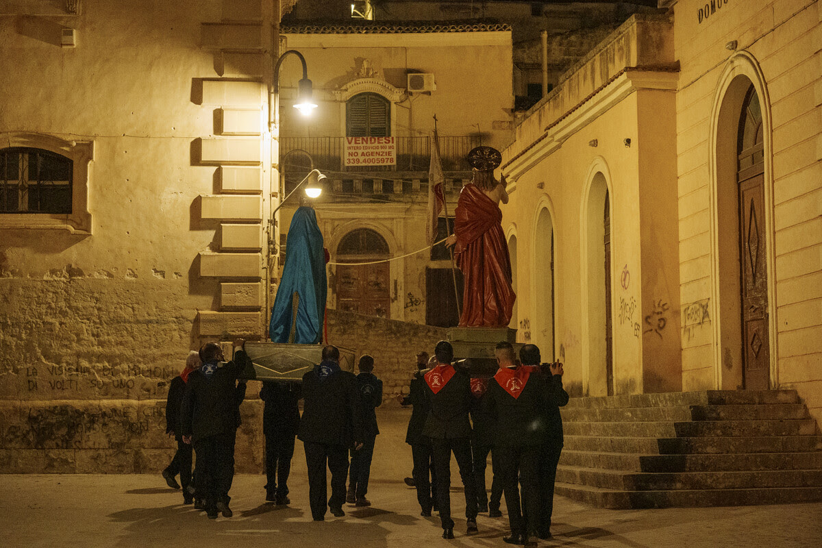 Adrian Paci: The Encounter – My Art Guides