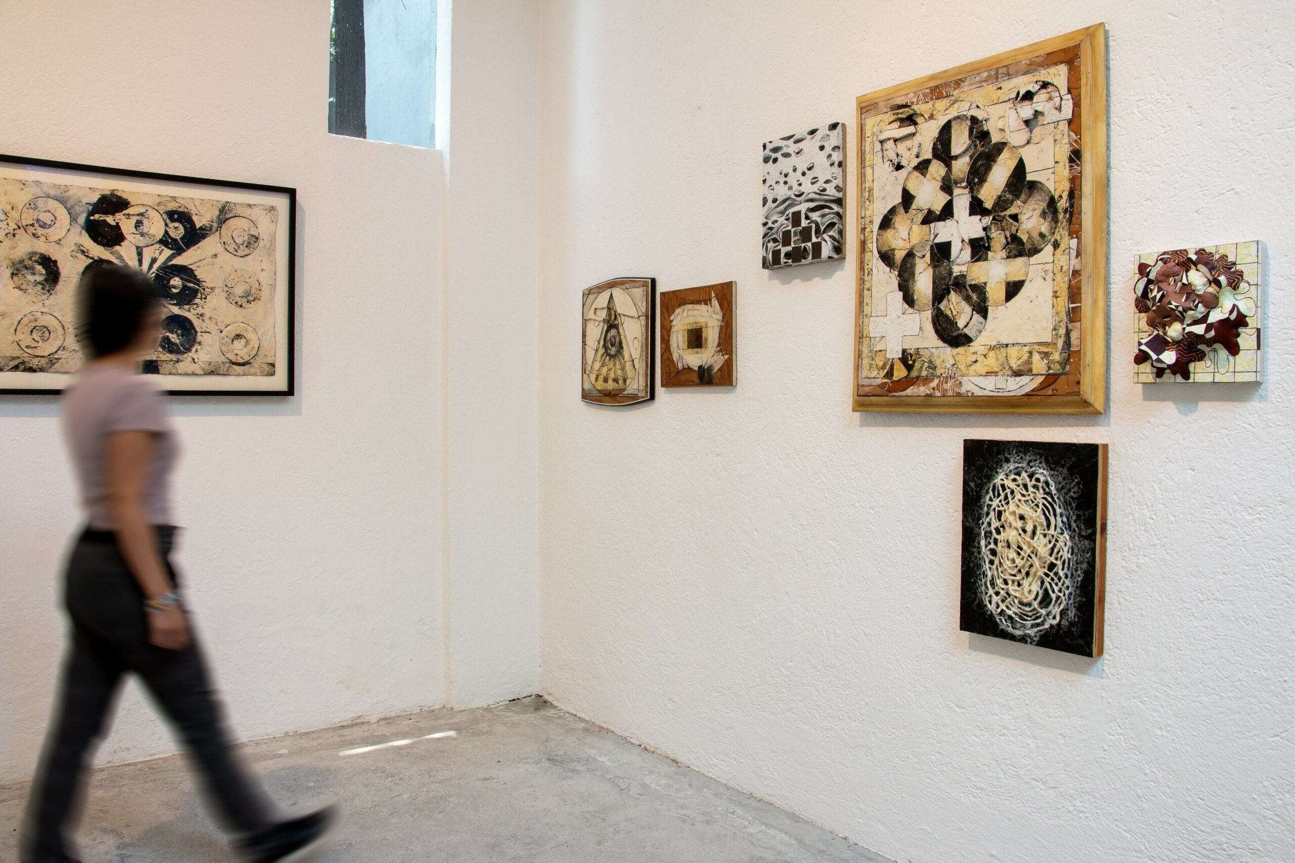 Alejandra Topete Gallery – My Art Guides